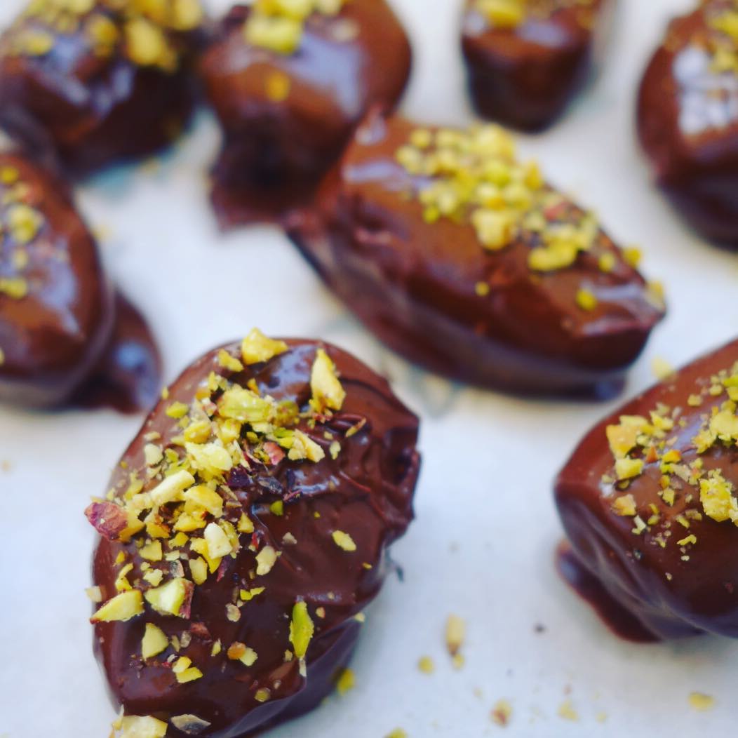 Chocolate Covered Dates – Linah Farms